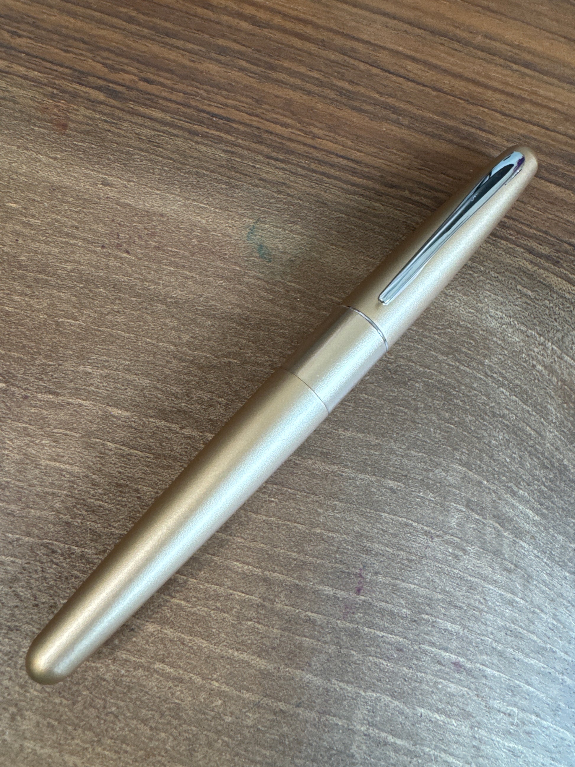 Pilot Metropolitan Gold Fountain Pen Medium – Seaside Pen Shop